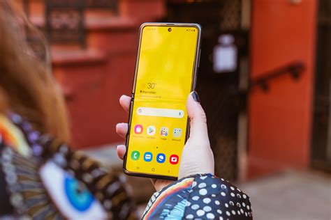 Samsung S Galaxy Z Flip Was So Fun I Didn T Want To Give It Up Mashable