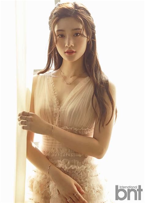 Jung Chae Yeon Dia International Bnt July 2017 • Celebmafia