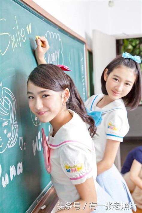 青春美少女組合活力四射 純情學生妹的校園時光 每日頭條