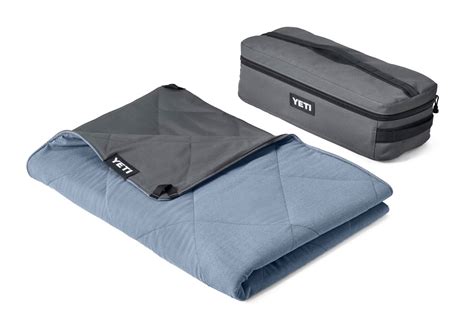 Best Travel Blanket Airplane At Elizabeth Hewitt Blog