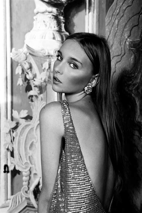 Beatrice Simion Model