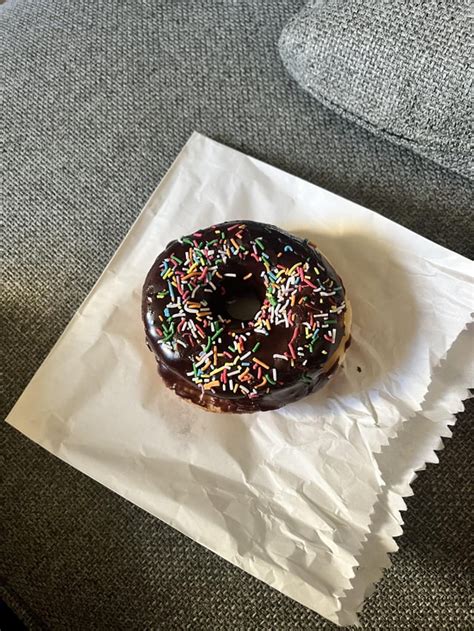 Calories In This Chocolate Donut R Caloriecount