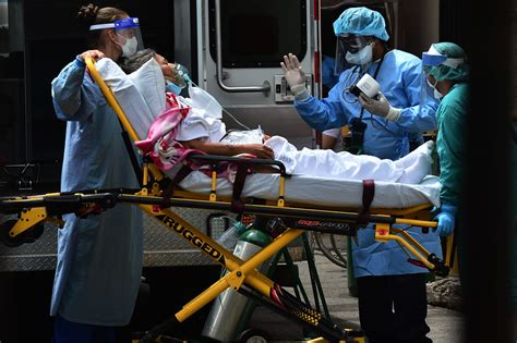 إصابات كورونا في الولايات المتحدة تتخطى 3 ملايين شخص Cnn Arabic