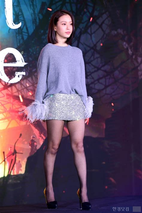 고민시 도도한 등장 한국경제