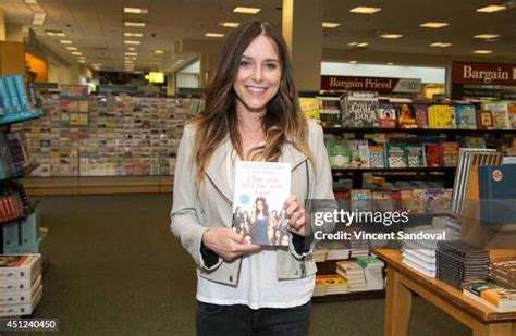 Jenny Mollen Book Signing For I Like You Just The Way I Am Photos And
