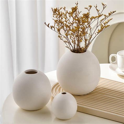 White And Gold Vase Hollow Ceramic Vase Set Of 2 Round Modern Vase White Gold Donut