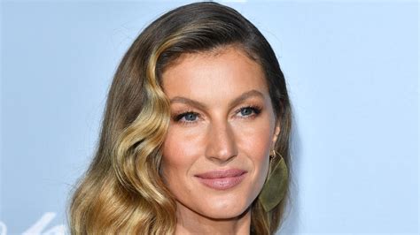 We Barely Recognize Gisele Bündchen With Neon Red Hair And Razor Thin