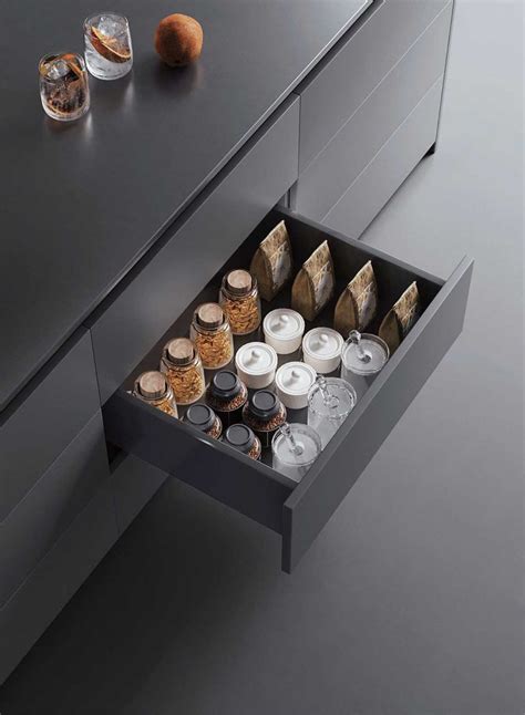 Скрытые направляющие для ящиков с 3D-регулировкой