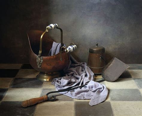 На полу кухни | Натюрморты, Натюрморт, Фотограф