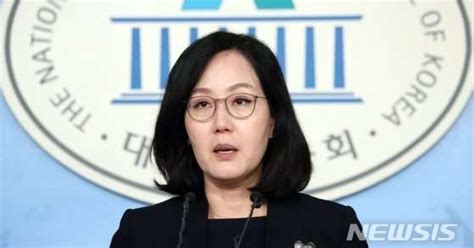 한국당 검찰개혁안에 수박 겉 핥기 조국을 위한 가족방패 종합