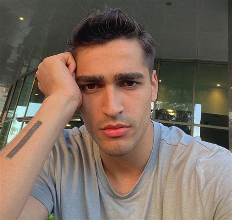 Asker Tıraşı Oldu