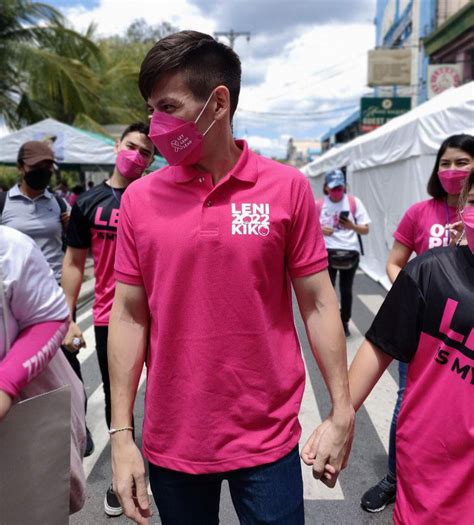 Jake Ejercito With His Daughter In Olongapo He Also Joining In Bataan