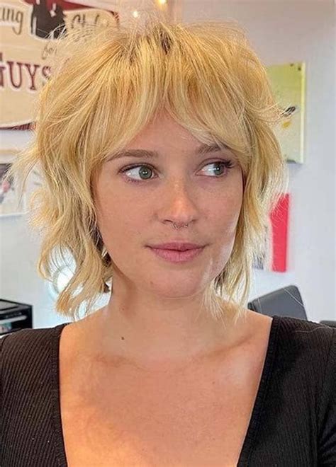 Best Short Shag Haircuts With Bangs For Women 2022 Artofit