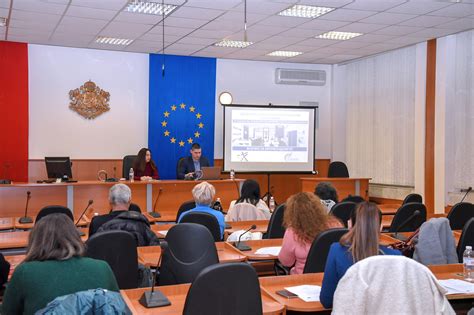 ОИЦ представи предстоящите възможности за финансиране по програми през 2024 г Вестник Знаме