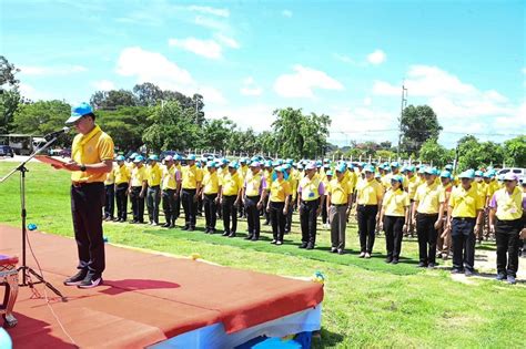 เข้าร่วมพิธีเปิดกิจกรรม เดิน วิ่ง ปั่น ธงตราสัญลักษณ์งานเฉลิมพระเกียรติพระบาทสมเด็จพระ