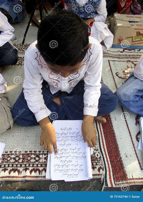 Reading Arabic Letters Editorial Photo Image Of Java 75163746