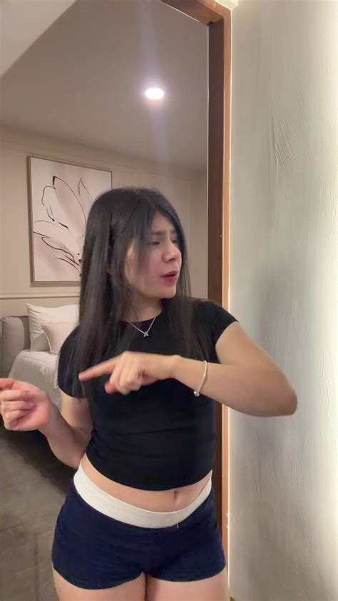 Alydollyxx Alydollyxx Urlebird