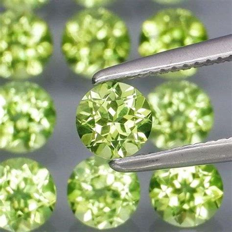 Round Cut Unheated 5 55ct Peridot Set U S Auction Brokers