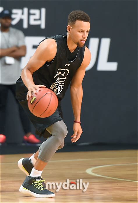 [md포토] 스테판 커리 Nba를 평정한 드리블