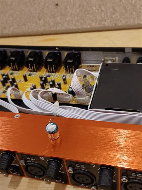 Behringer Ada8200 Goes Bang Prw