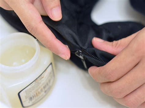 3 Ways To Fix A Stuck Zipper WikiHow