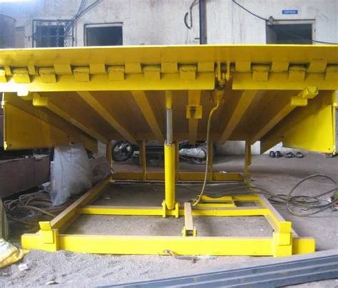 Hydraulic Dock Leveler Mild Steel At Best Price In Pune ID 2851228597673