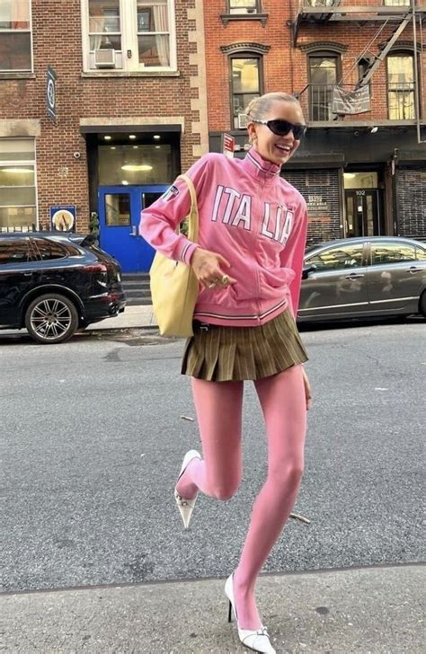 Vermelhos Mas N O S Os Collants Coloridos S O Tend Ncia E N S Temos Op Es Desde