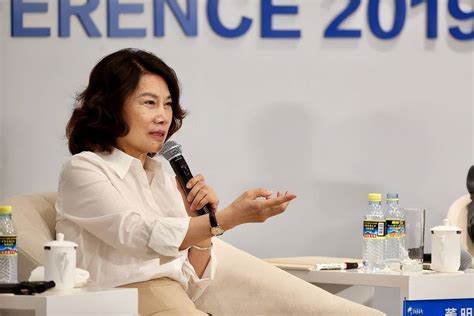 董明珠回应“格力分房停止”：一人一套房承诺不会改变来源工薪阶层消费