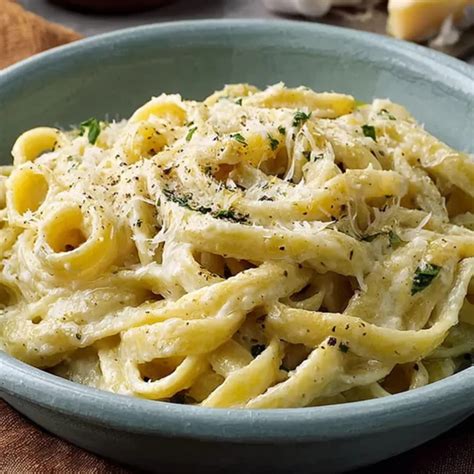 Creamy Garlic Pasta Easy And Flavorful One Pot Recipe Yummy Temple