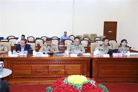 មន្ត្រីពន្ធនាគារ នឹងមានពណ៌ឯកសណ្ឋាន ស្លាកសញ្ញា និងសញ្ញាសក្តិថ្មី