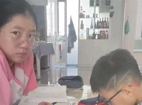 Ch G I Xung Phong D Y Em H C Ph N Ng Sau Khi N Ai N Y Ng C M