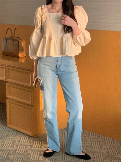 1015마켓 🌷자체제작 봉봉 퍼프 스퀘어넥 블라우스