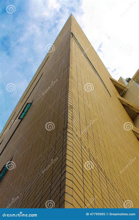 University De Rey Mongkut El Equilibrio Del Edificio Imagen De Archivo Imagen De Hermoso