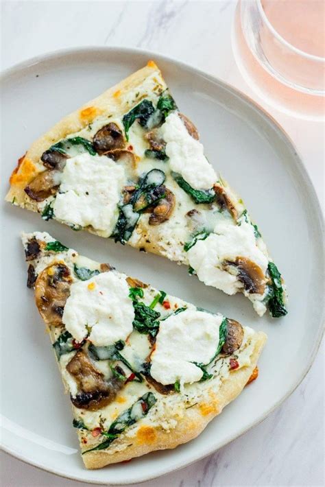 Mushroom Spinach White Pizza My Eclectic Bites Recipe Pizza
