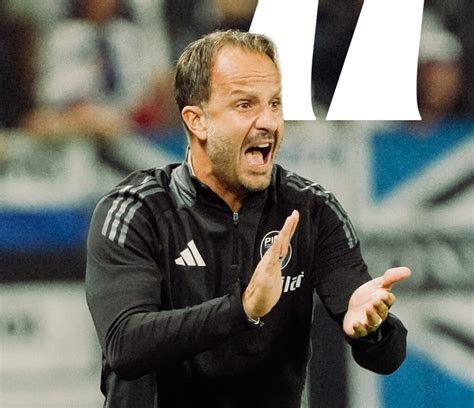 Kiegyenesedő Ferde Torony Romanistahu