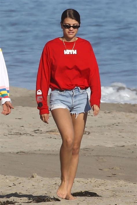 Sofia Richie Leggy In Jeans Shorts On The Beach In Malibu 04 22 2018 • Celebmafia