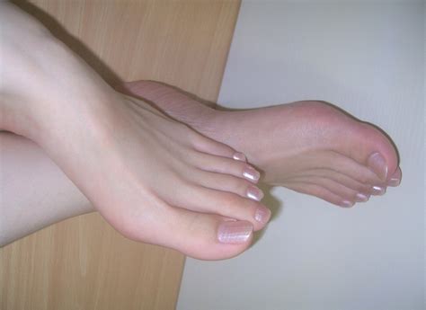 [스압] 남자는 왜 여자의 발에 열광하는가 미스터리 공포 에펨코리아