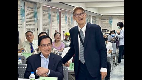 民報之聲 08 31 陳順勝醫師 八十 回憶錄 「人生無限好，昂首闊步在黃昏」新書發表會暨簽書會地點：台杏人文講堂 高雄市前金區中華三路7號8樓前總統陳水扁致詞如果沒有陳順勝醫師，他早就意外