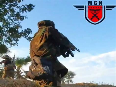 မြင်းခြံနှင့် နွားထိုးကြီးတို့တွင် တိုက်ပွဲဖြစ်ပွားပြီး စစ်တပ်ဘက်မှ စစ