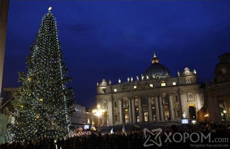 Шинэ жилийн баярын билэг тэмдэг Зул сарын гацуур модод [28 зураг]