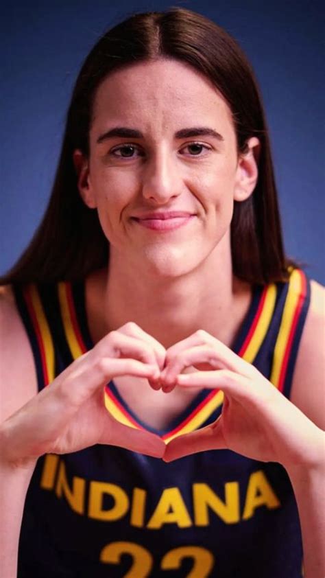 Caitlin Clark 🏀🫶🏽 Indiana Fever 💙💛♥️ Wnba Basketball Wallpaper Background In 2025 Womens