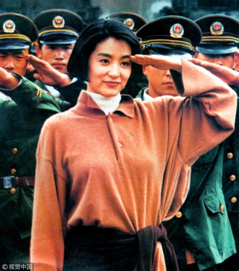 野生捕獲64歲林青霞！ 素顏逛土樓「圓潤少女肌」狂炸巨星光芒 Ettoday星光雲 Ettoday新聞雲