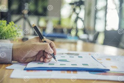 Excel Stat Spreadsheet Business Analytics Graph Statistic With Graph And Table Data Number In