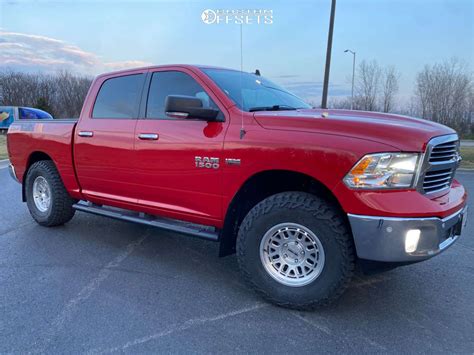 2017 Ram 1500 With 17x85 0 Method Mr321 And 31570r17 Mickey Thompson