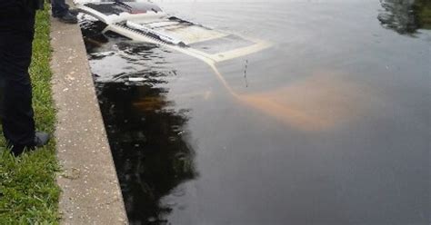 Couple Safe After Driving Suv Into Cape Coral Canal