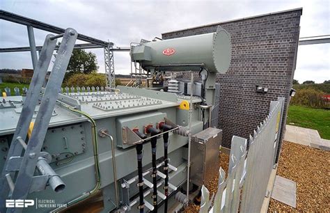 Voltage Regulators Used To Control The Voltage At The End Of A