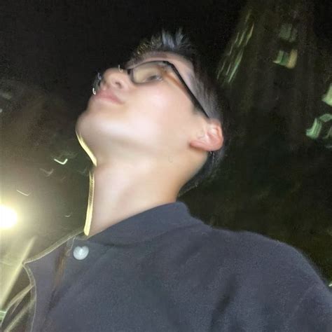 최예찬 99cyc • Threads Say More