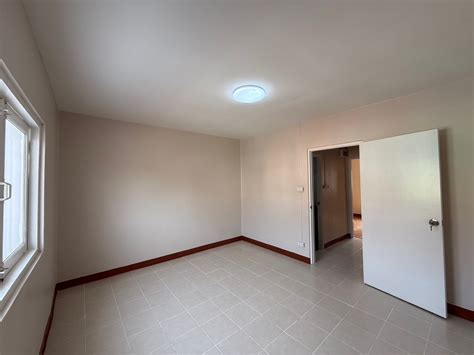 ขายทาวน์เฮ้าส์ ถนนประชาอุทิศ 90 แต่งสวย ทำเลดี ราคาถูก เชื่อมถนนสุขสวัสดิ์ ซอยกระทิงแดง หมู่บ้าน