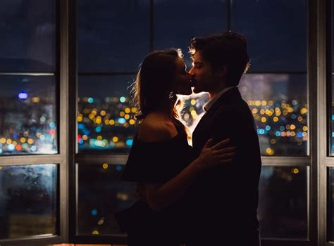 Sexual Attraction And Romantic Attraction Heres The Subtle Difference