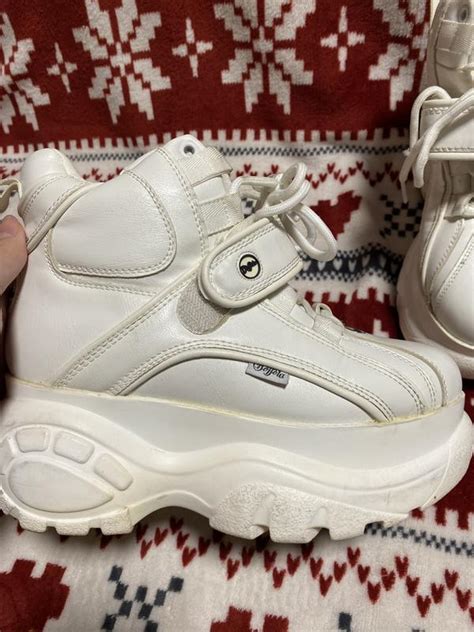 Зимові боти — ціна 1000 грн у каталозі Чоботи Купити жіночі речі за доступною ціною на Шафі